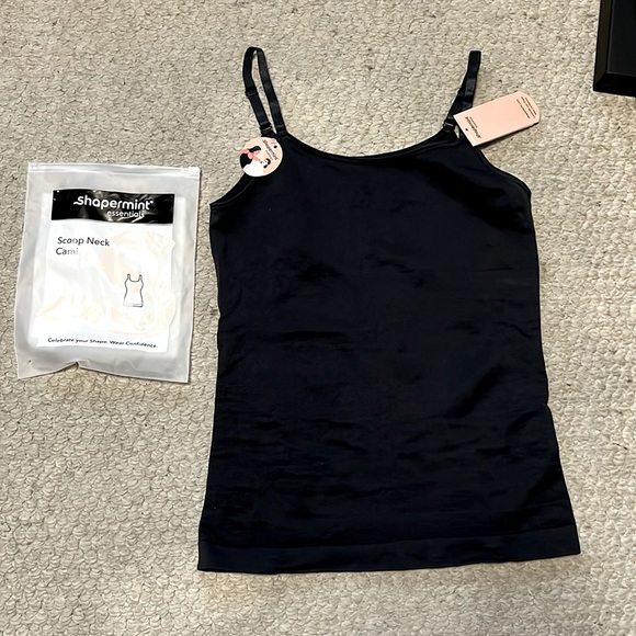 Shapermint | Tops | Shapermint Essentials All Day Every Day Scoop Neck ...